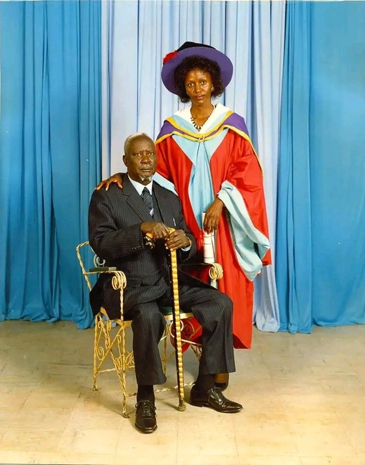 Reactions As Jaramogi Oginga Odinga's Tbt Photo With His Daughter Goes ...